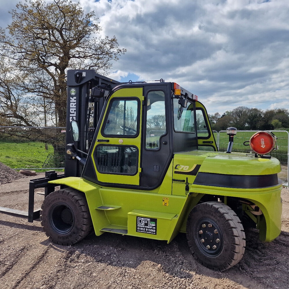 Clark 7 ton Forklift - Davison Forklift Ltd